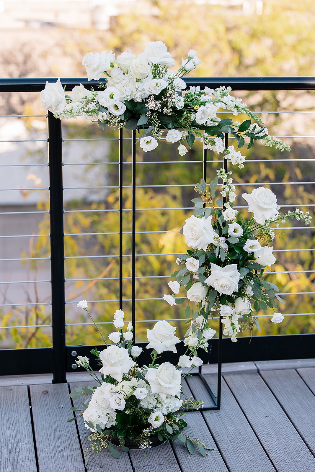 Modern and elegant wedding bouquets and flower designs | Avant Garden ...